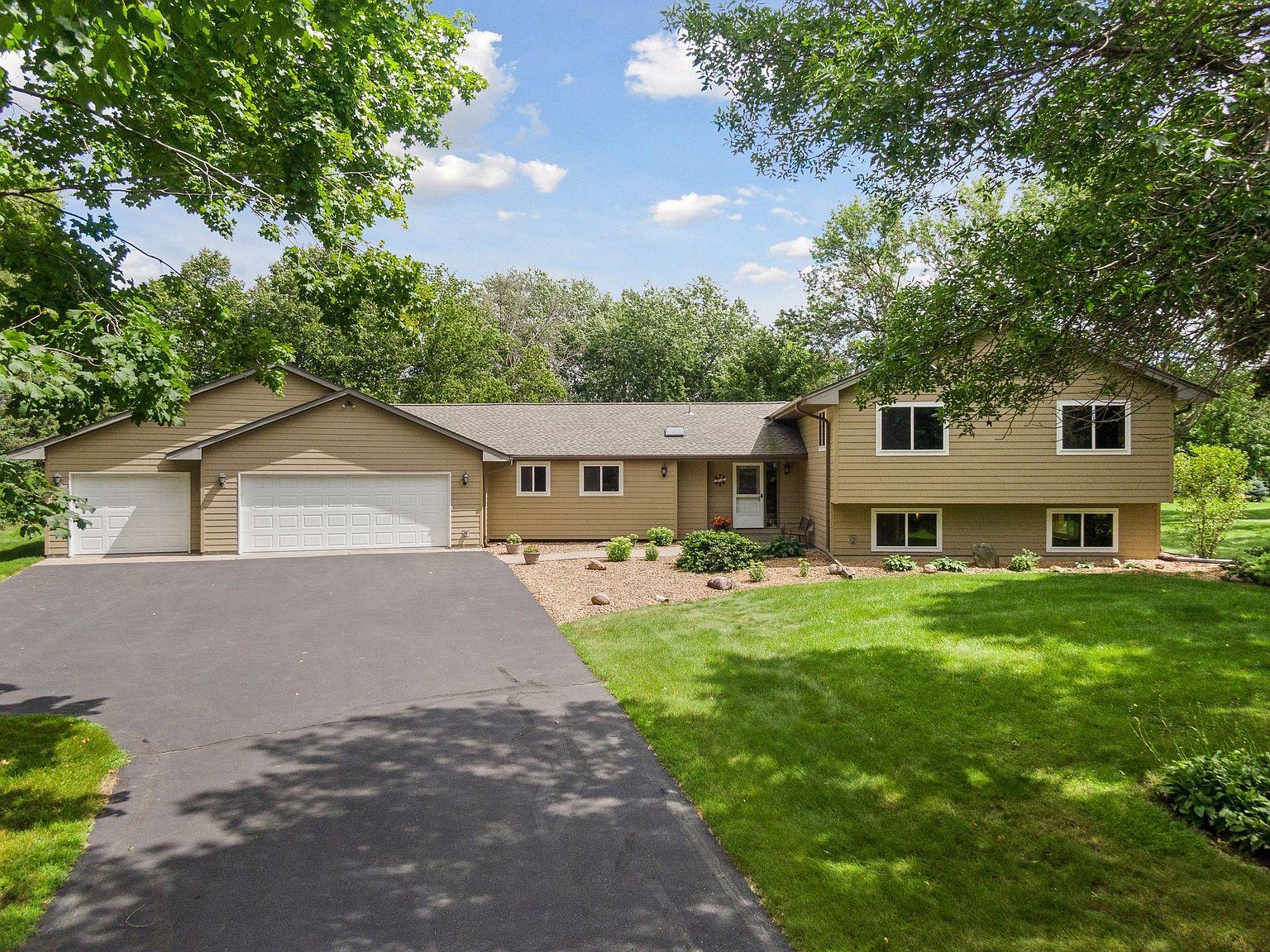 6510 Hunter Rd, Hamel, MN 55340 | Zillow