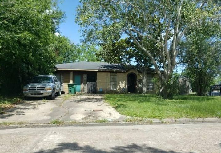 12835 Segrest Dr, Houston, TX 77047 | Zillow