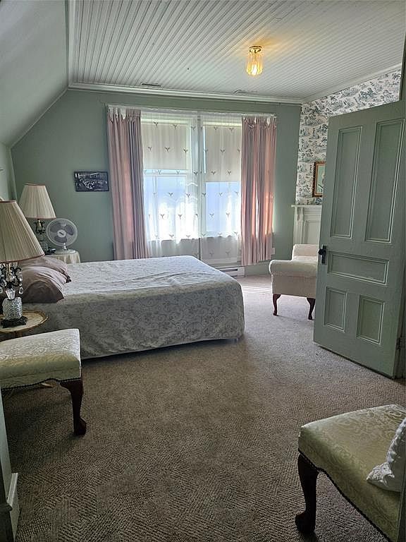 Under $150K Sunday - Charming Historic Former Bed & Breakfast in ...