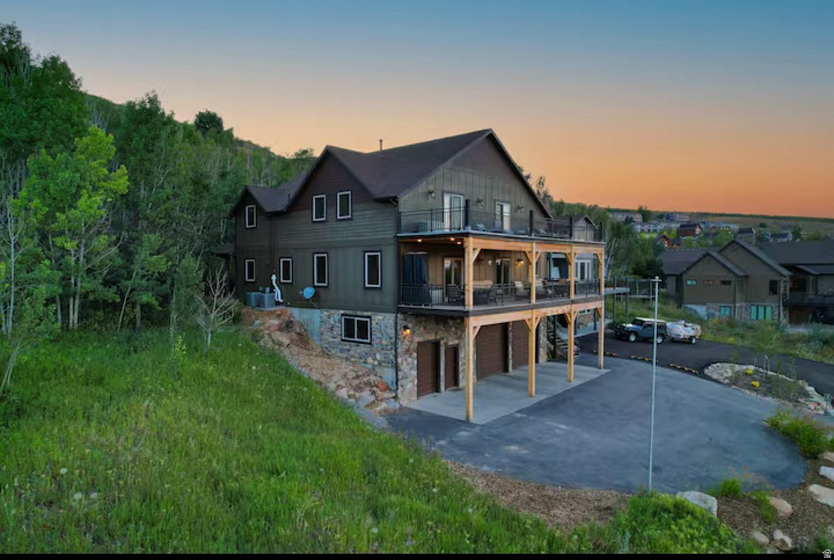 705 N Lochwood Vw, Garden City, UT 84028 | MLS #2141227 | Zillow