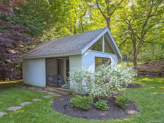 33 Riverfield Dr, Weston, CT 06883 | Zillow