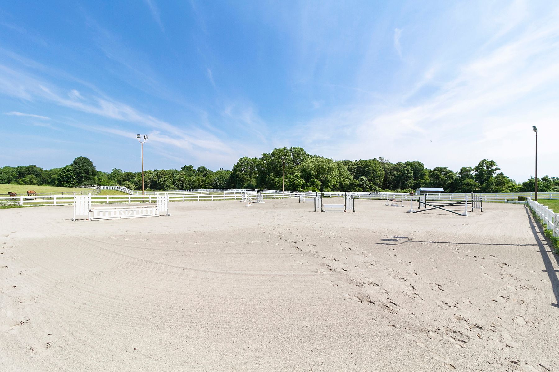 Main Rd (#1394,1396 &1408) in Jamesport | Out East