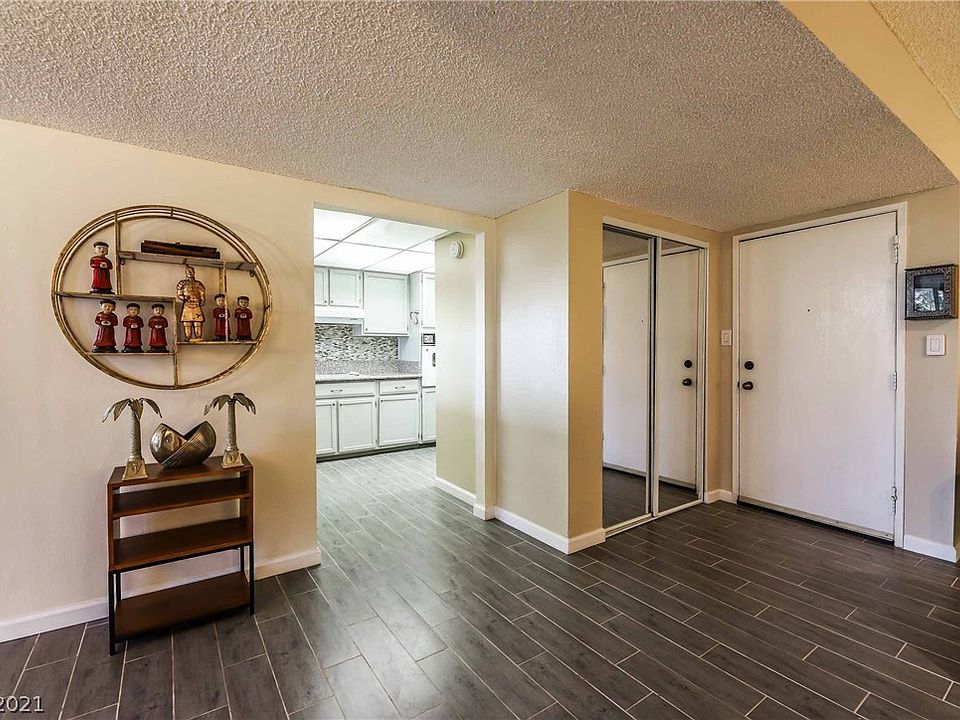 Royal Crest Circle Condominiums - Las Vegas, NV | Zillow