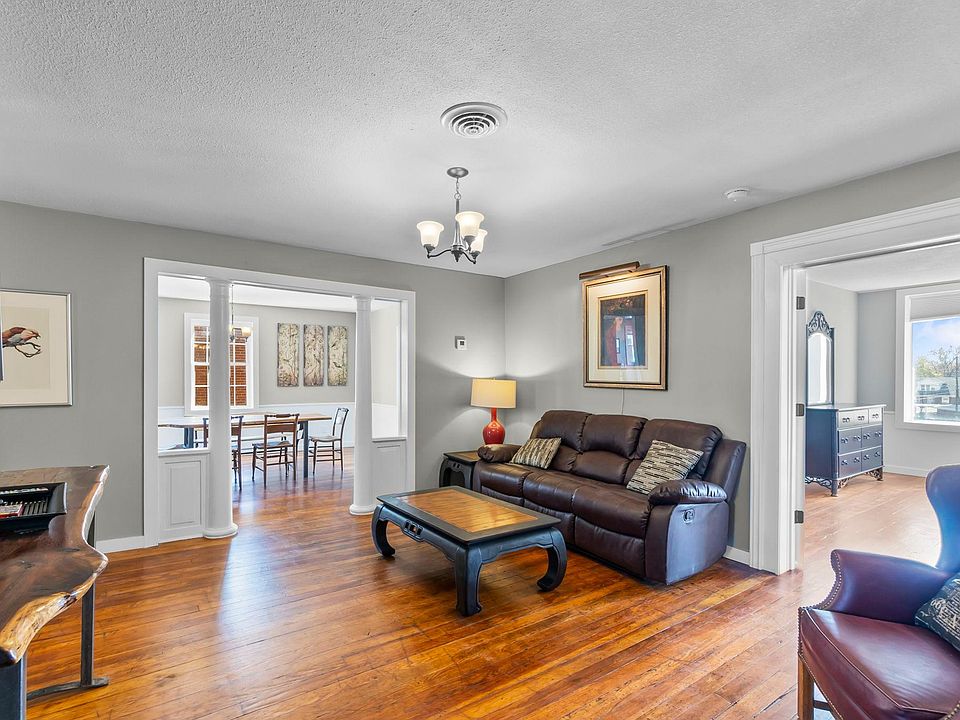 622 BROADWAY ST Cape Girardeau MO | Zillow