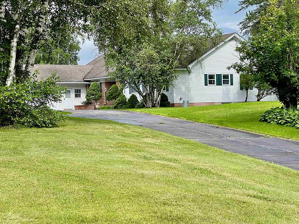 239 Cumberland Street, Groveton, NH 03582 | Zillow