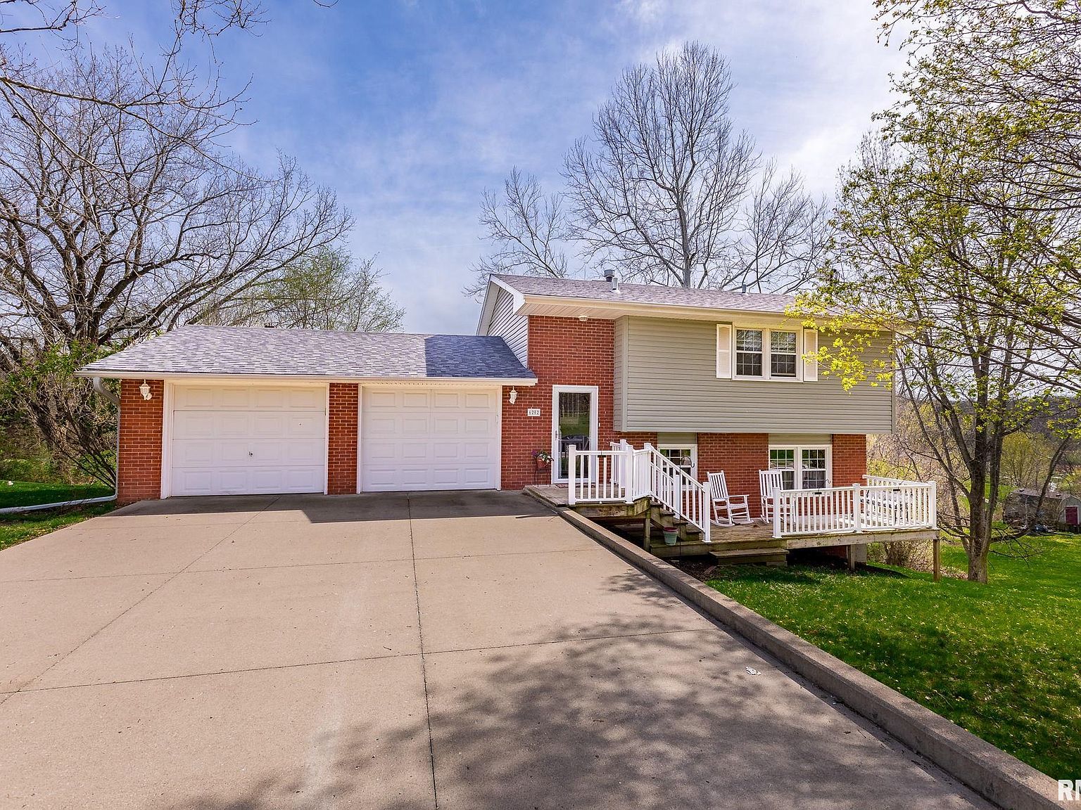 6202 92nd Ave W, Taylor Ridge, IL 61284 | Zillow