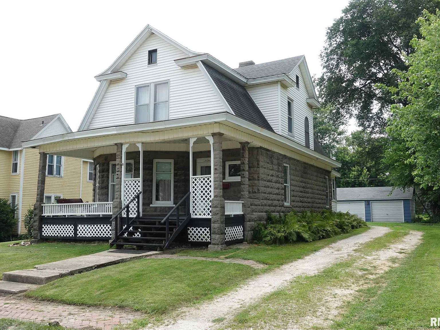 403 S Main St, Abingdon, IL 61410 | Zillow
