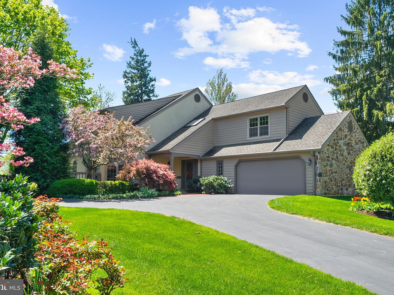 437 Inveraray Rd, Villanova, PA 19085 | Zillow