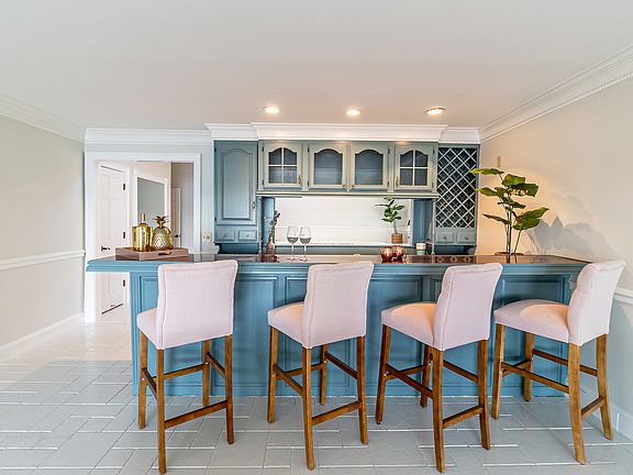 22059 W Lake Ave, Round Lake, IL 60073 | Zillow