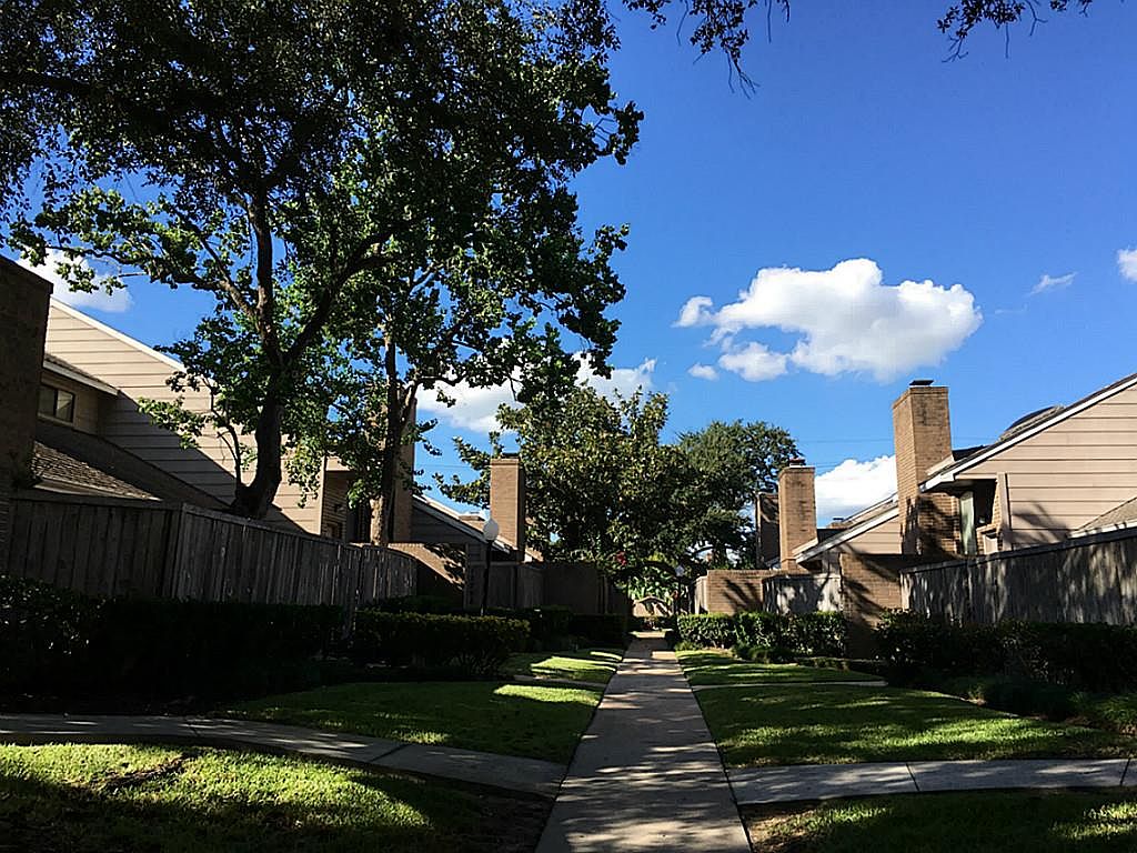 13850 Hollowgreen Dr #303/6, Houston, TX 77082 | Zillow