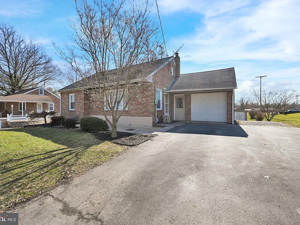 1736 E Canal Rd, Dover, PA 17315 | Zillow