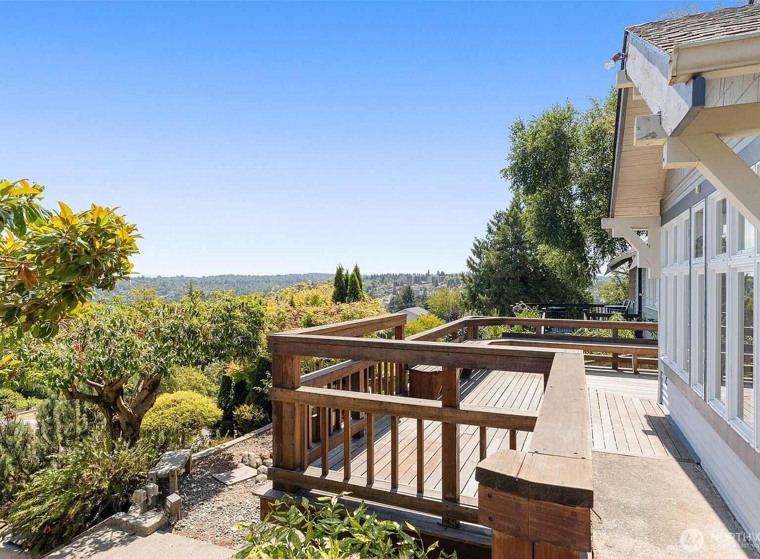 4017 39th Avenue SW, Seattle, WA 98116 | Zillow