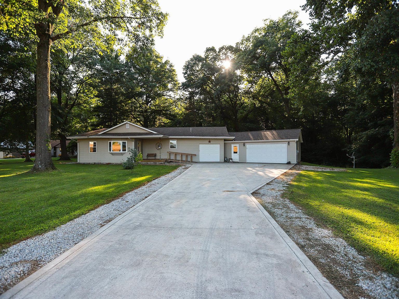4320 S Whitley Rd, South Whitley, IN 46787 | Zillow