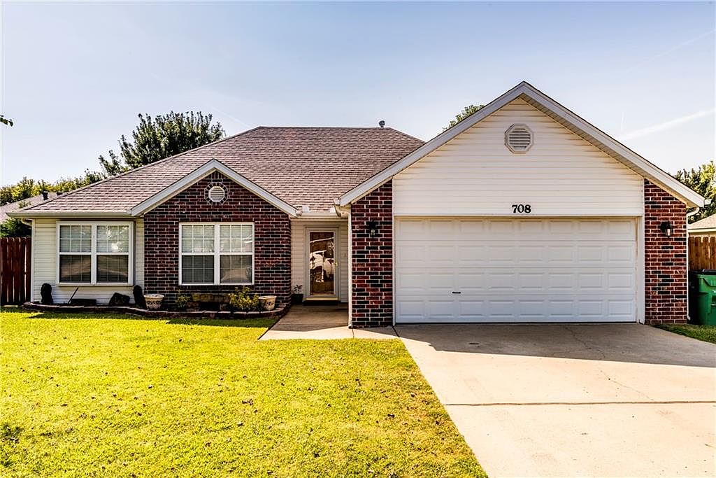 708 Emerald St, Lowell, AR 72745 | Zillow