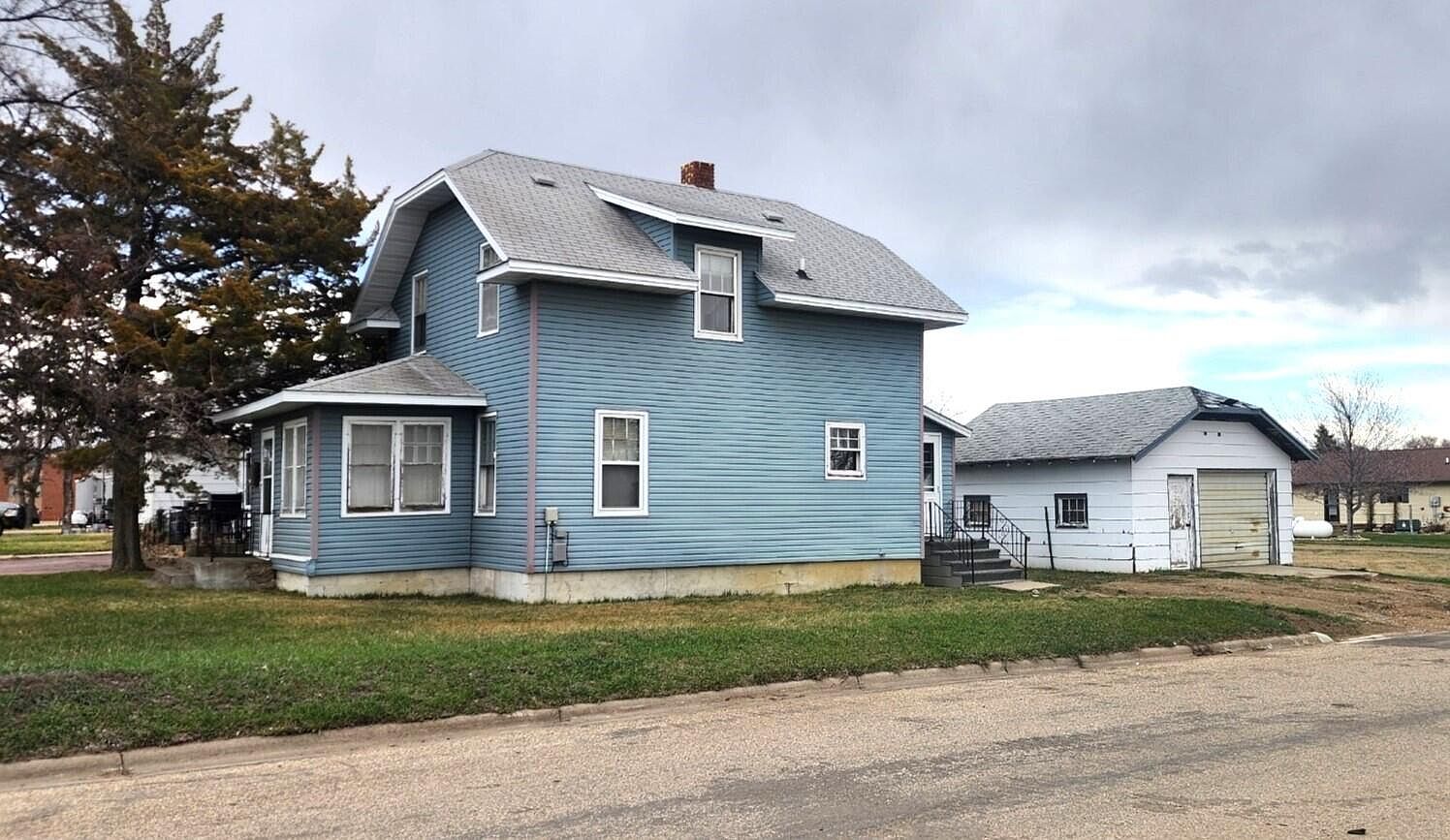 404 E 6th St, Miller, SD 57362 | MLS #24-85 | Zillow