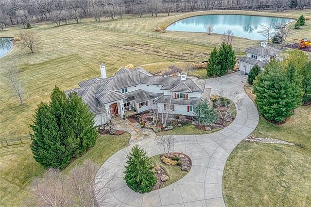18283 Melrose Dr, Overland Park, KS 66013 | Zillow