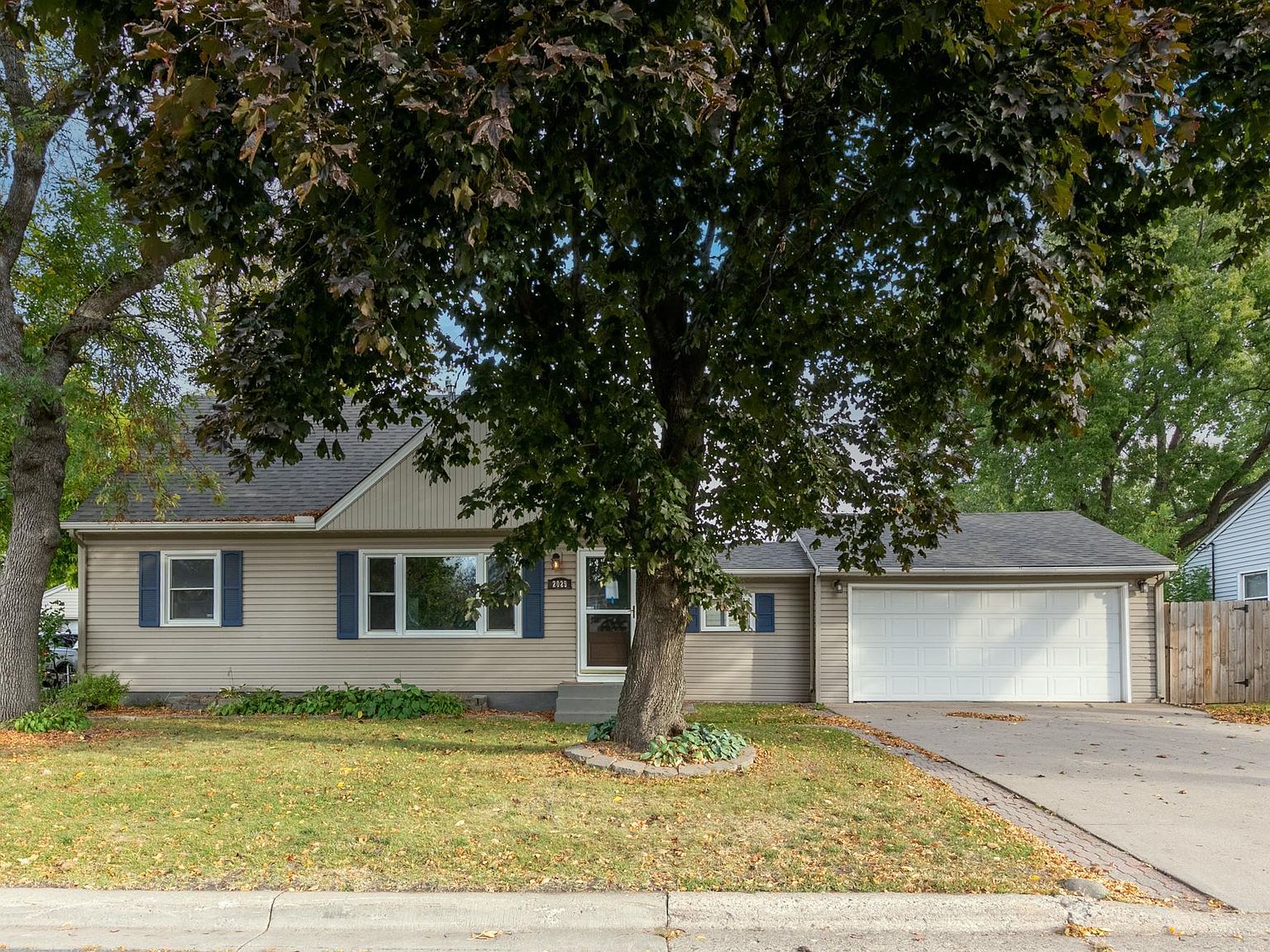 2029 Diffley Rd, Eagan, MN 55122 | Zillow