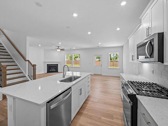 1438 Willow Ridge Way, Spartanburg, SC 29307 | Zillow