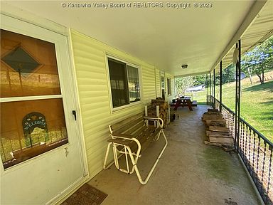 1521 Little Lefthand Rd, Amma, WV 25005 | Zillow