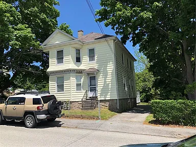 324 Canonicus St Tiverton RI | Zillow