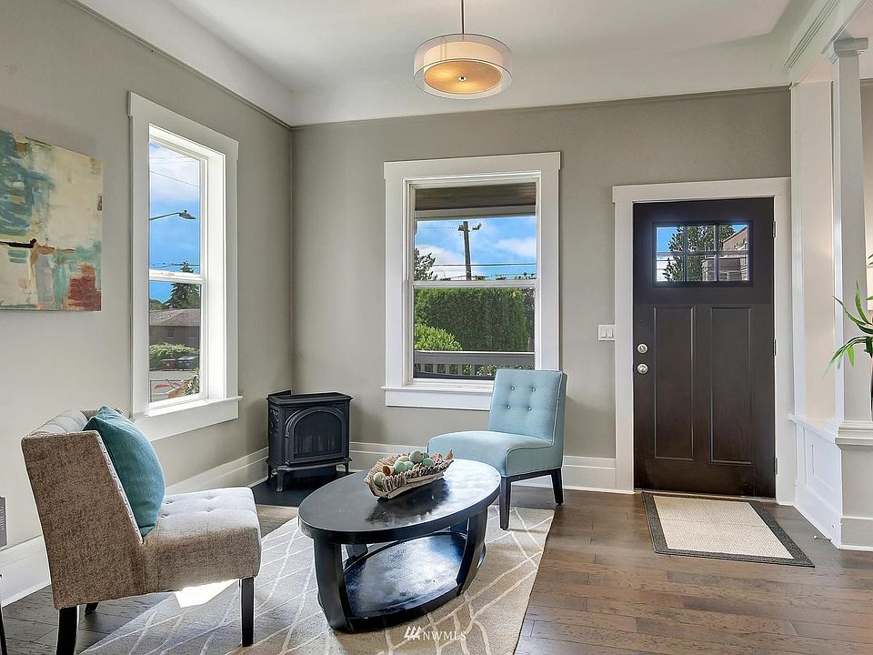 4228 S Orcas Street, Seattle, WA 98118 | Zillow