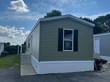 435 High St Groton CT | Zillow