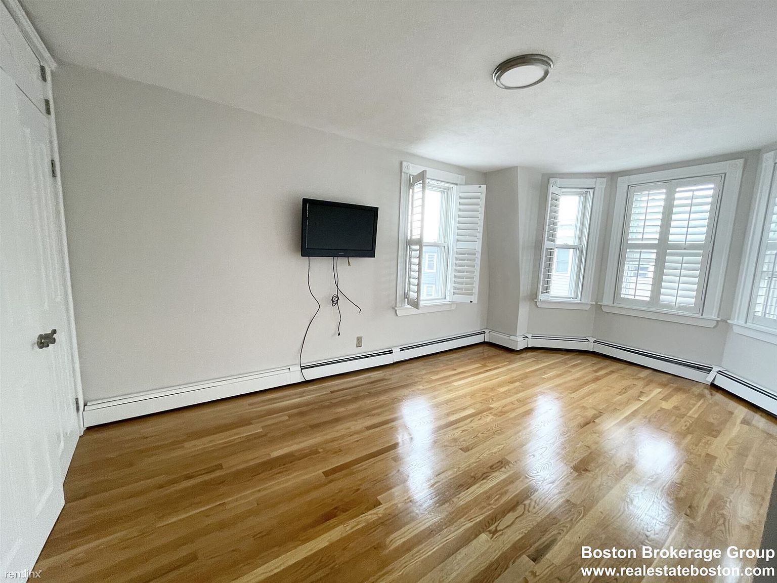 137 P St, Boston, MA 02127 | Zillow