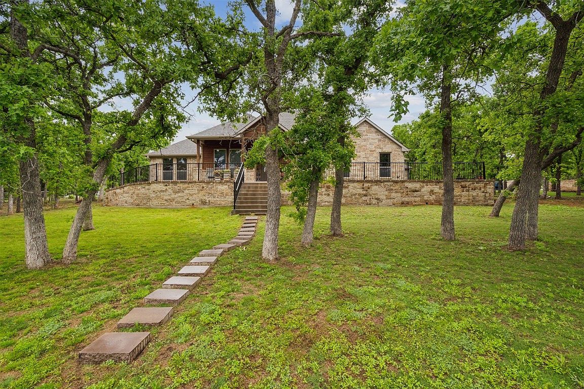 254 Oak Ridge Loop, Whitney, TX 76692 | MLS #20589769 | Zillow