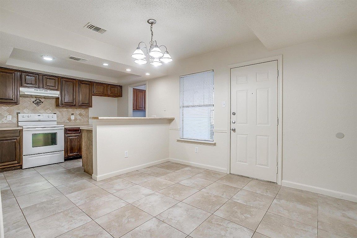 8007 Rothington Rd APT 11-17, Dallas, TX 75227 | MLS #20442767 | Zillow