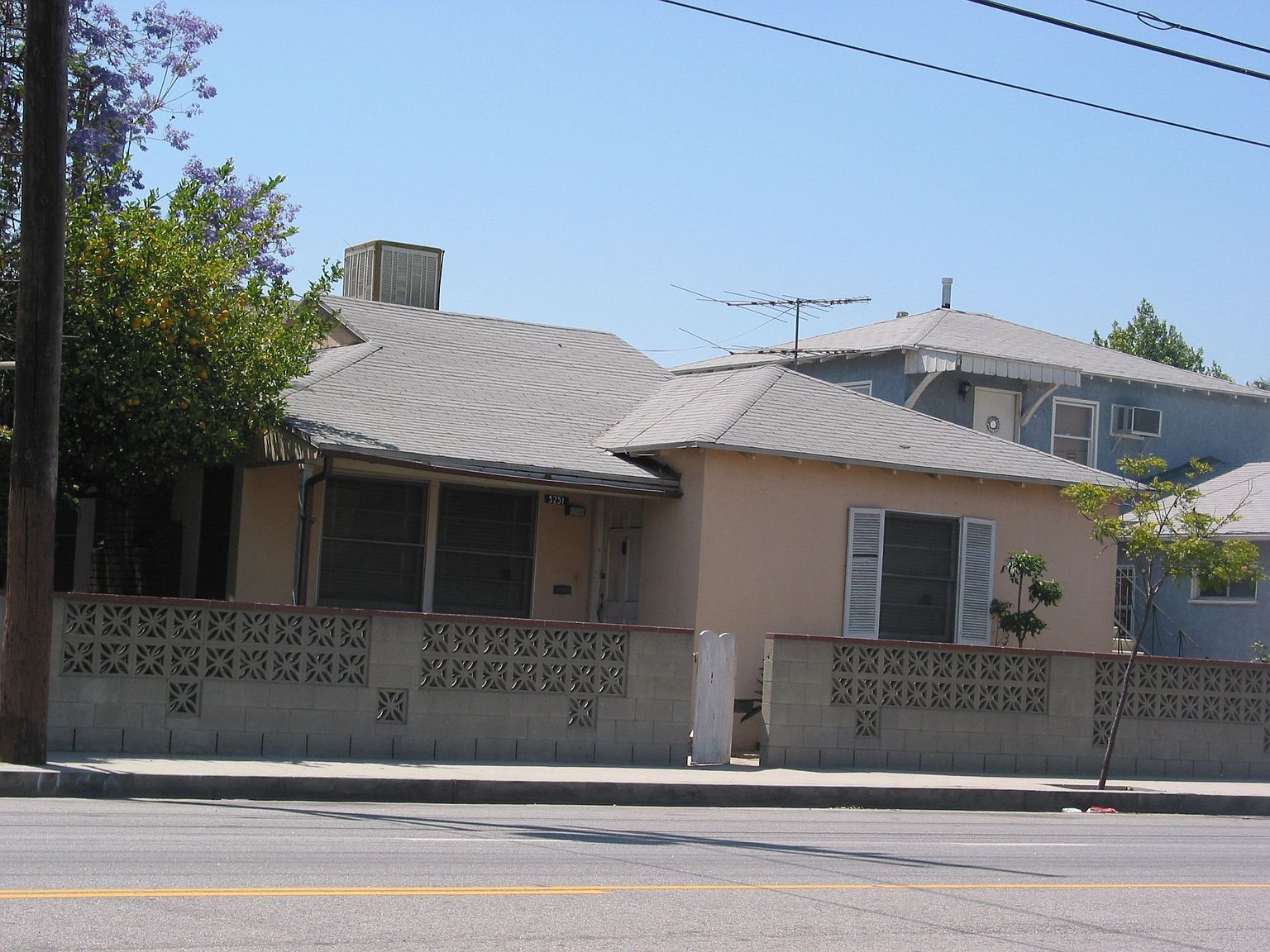 5251 Cahuenga Blvd, North Hollywood, CA 91601 | Zillow
