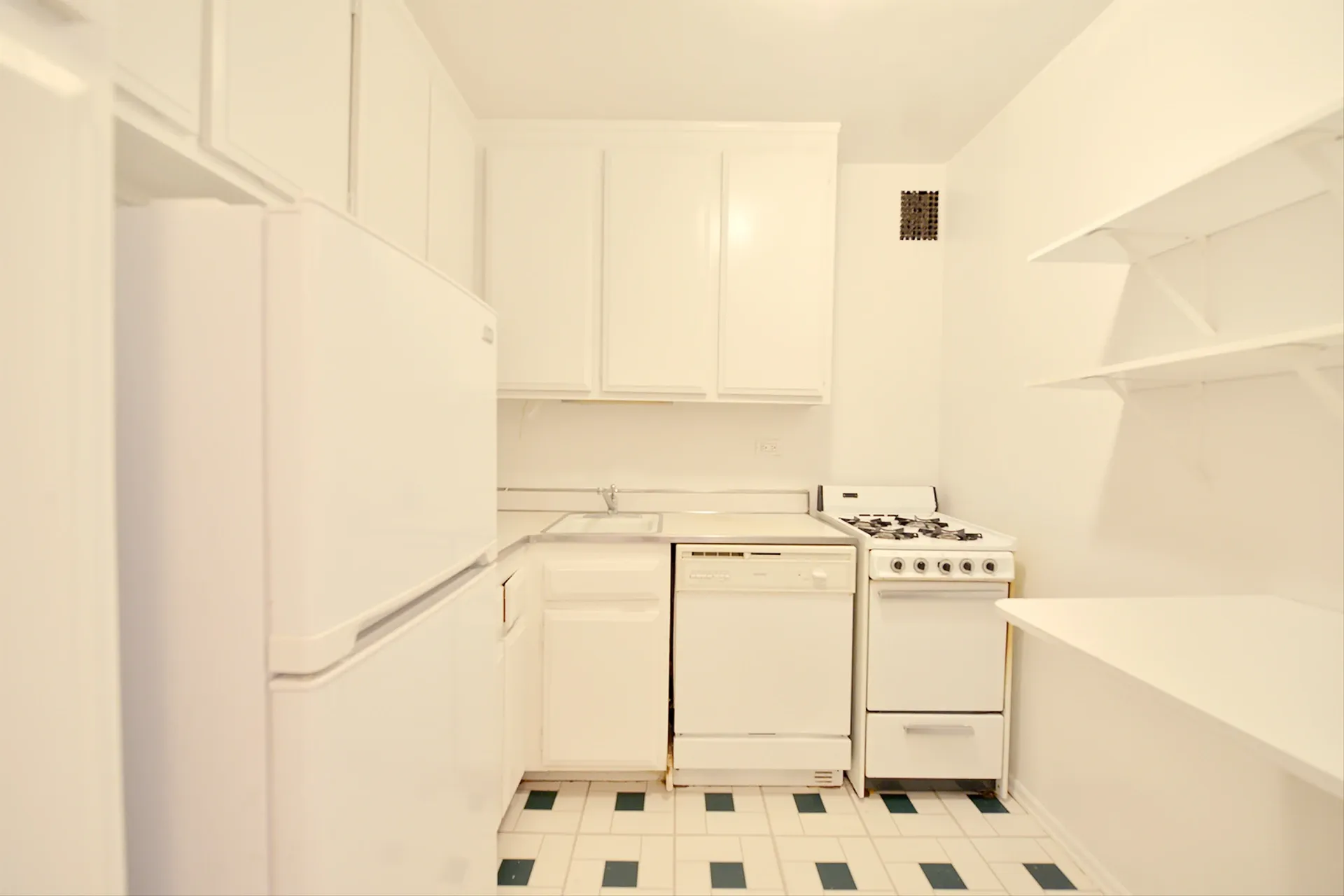 10 West 15th Street #423 in Flatiron, Manhattan | StreetEasy