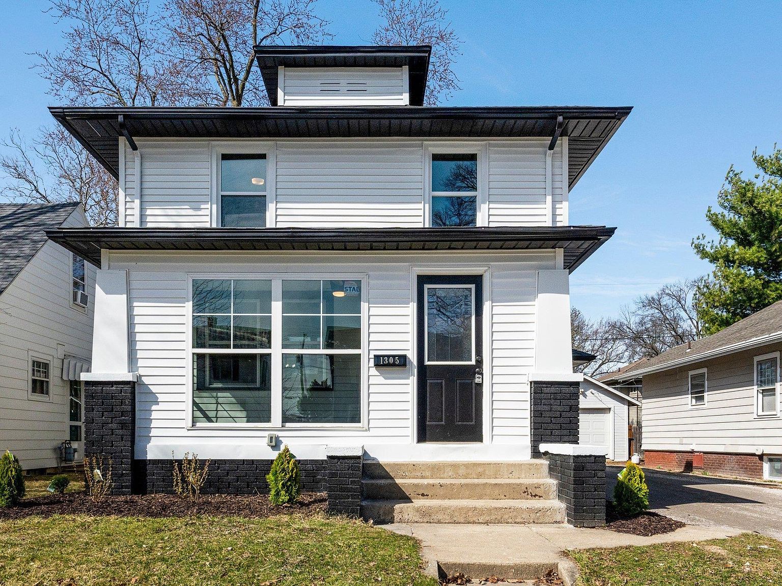 1305 Pemberton Dr, Fort Wayne, IN 46805 | Zillow