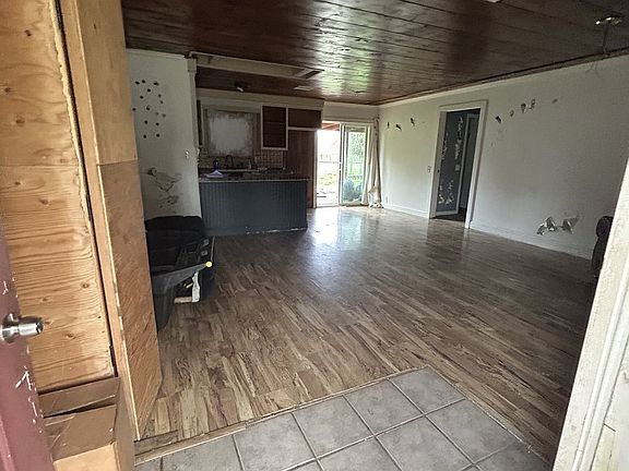 3249 Melrose Rd, Roseburg, OR 97471 | MLS #23029351 | Zillow