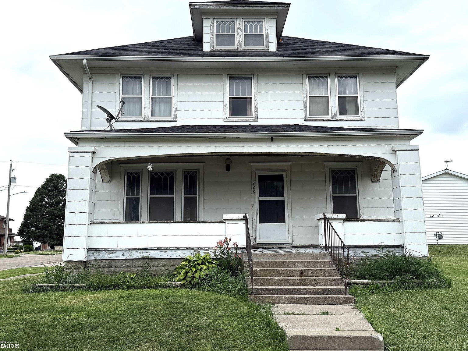 228 S 4th Ave, Templeton, IA 51463 | Zillow