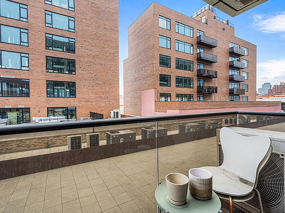 13111 Fowler Ave APT 3K, Flushing, NY 11355 | Zillow