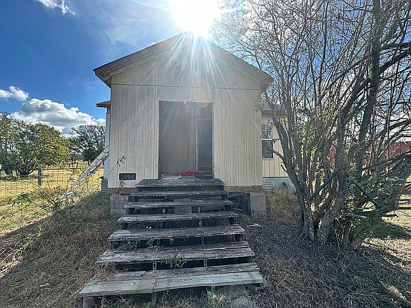 1024 Private Road 8050, Dime Box, TX 77853 | Zillow