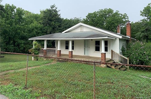 54 Pelzer St, Asheville, NC 28804 | Zillow