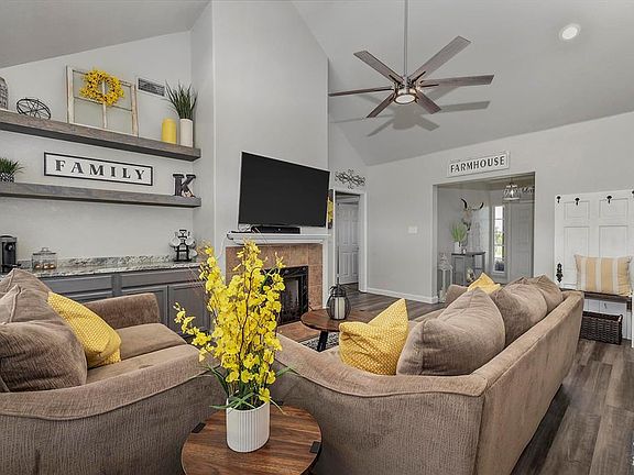 135 Highland Hills Blvd, Decatur, TX 76234 | MLS #20174664 | Zillow