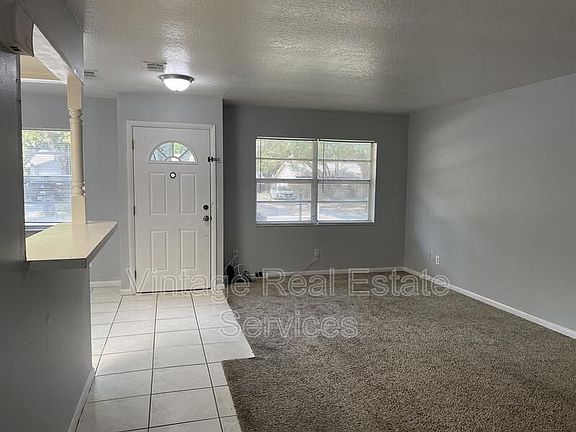 11604 Valencia Dr UNIT B, Seffner, FL 33584 | Zillow