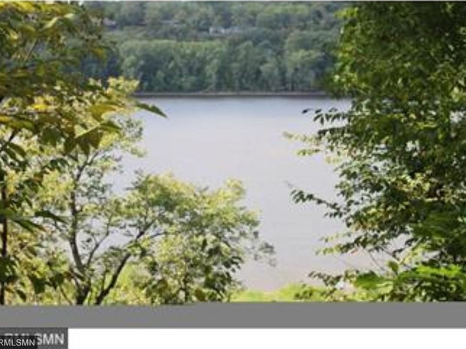 1404 Hilltop Rdg, Houlton, WI 54082 | Zillow