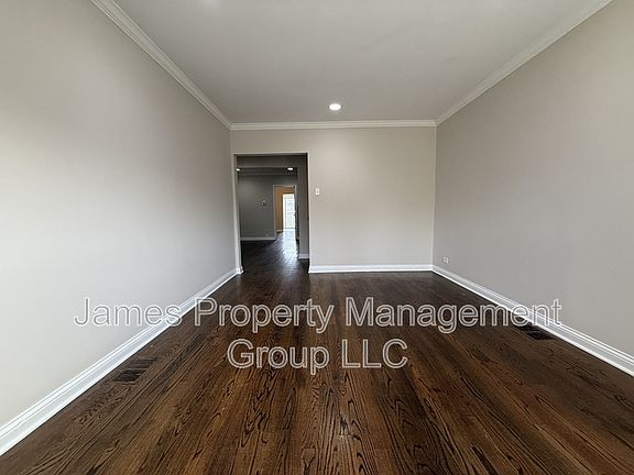 4023 N Troy St #1, Chicago, IL 60618 | Zillow