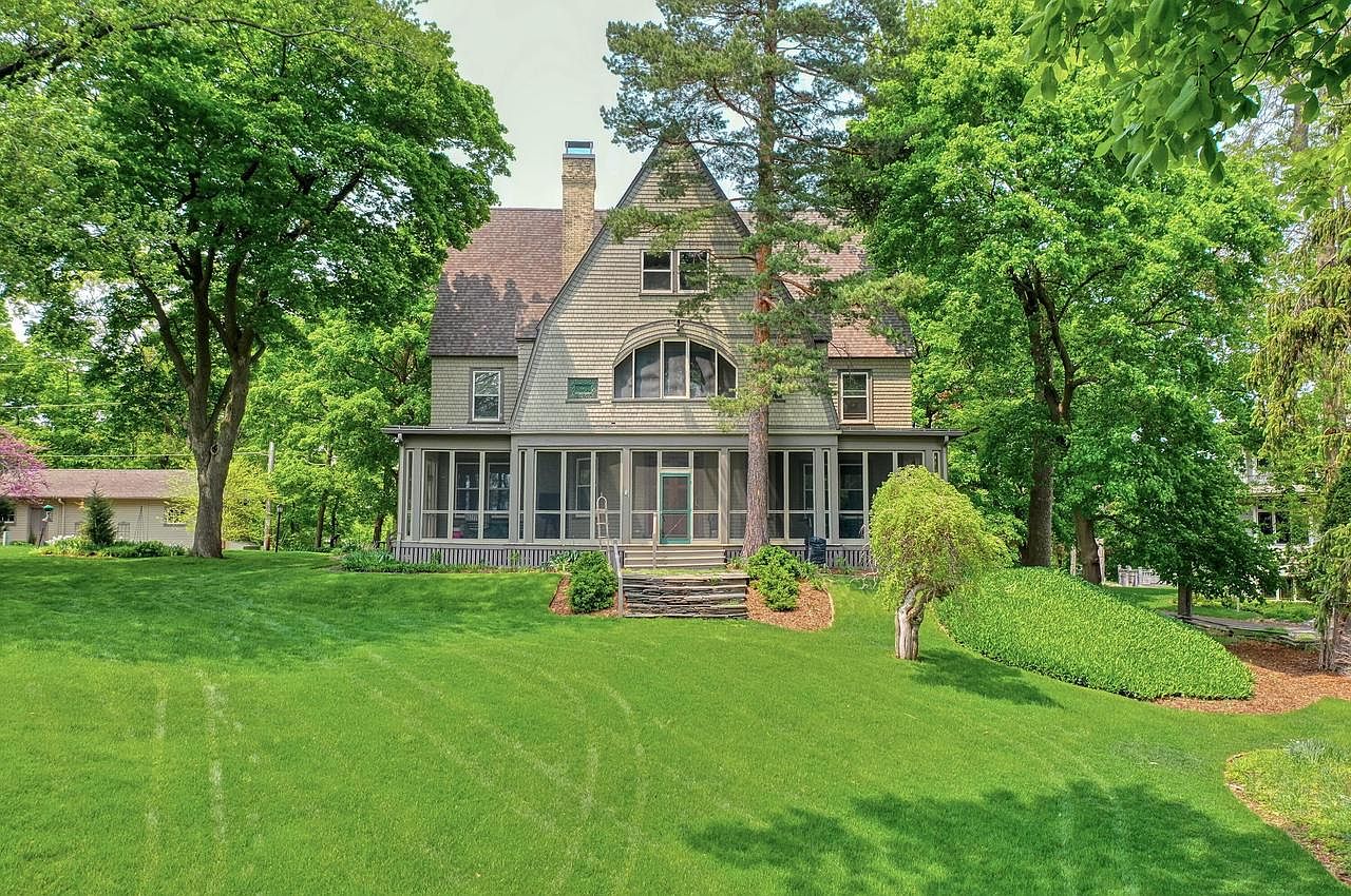 34617 Bartlett ROAD, Oconomowoc, WI 53066 | Zillow