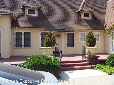 2208 E Lowena Dr Long Beach CA | Zillow