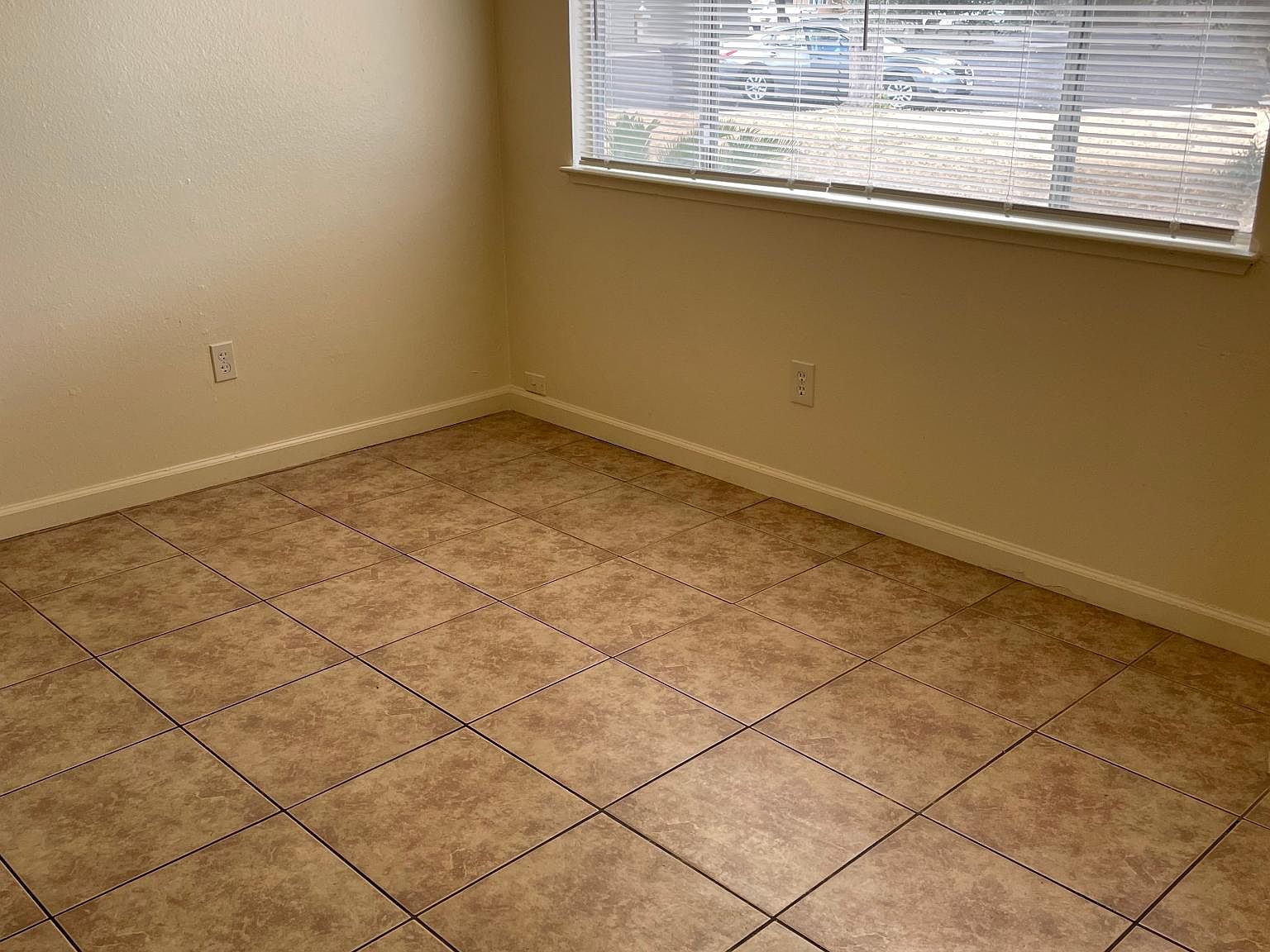 1113 Tiki Ct APT A, Modesto, CA 95355 | Zillow