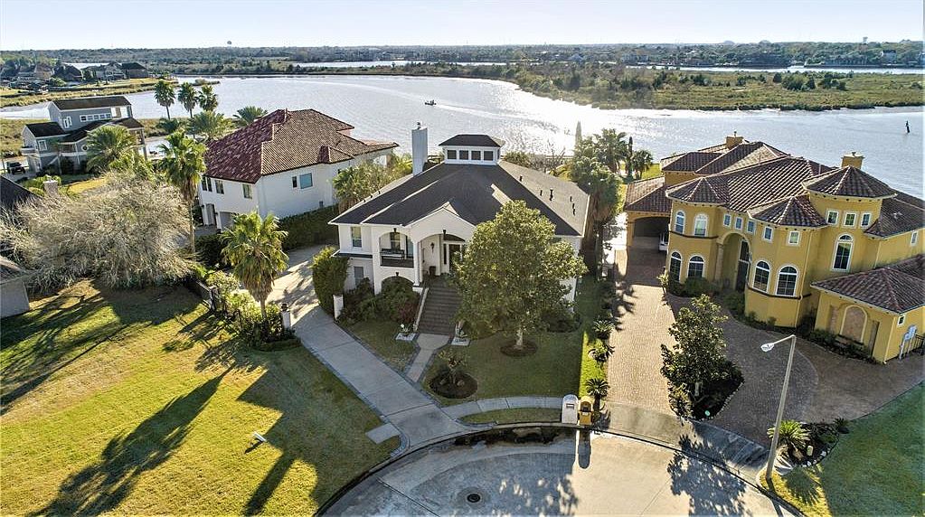 2303 Carina Ct, League City, TX 77573 | Zillow