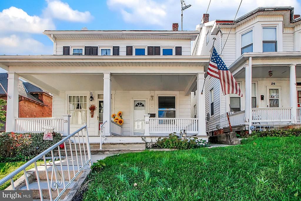 22 N Main St, Spring Grove, PA 17362 | Zillow