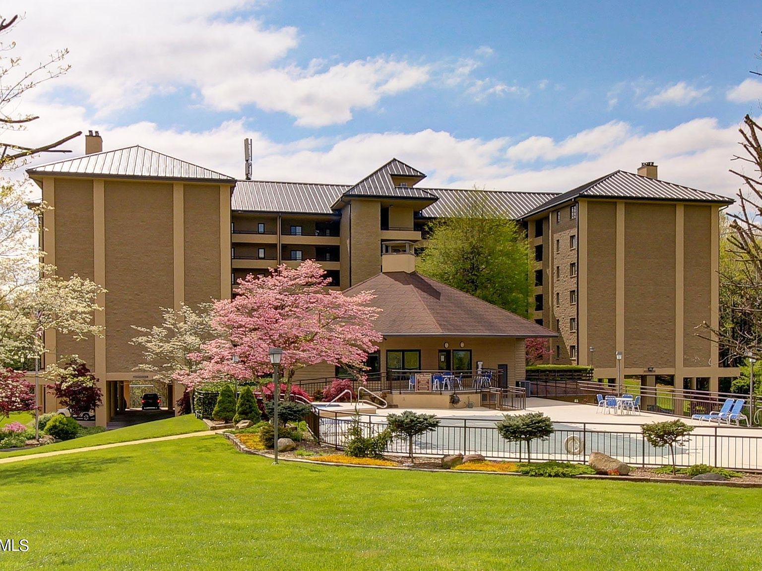 1704 Hidden Hills Rd APT 511, Gatlinburg, TN 37738 | Zillow