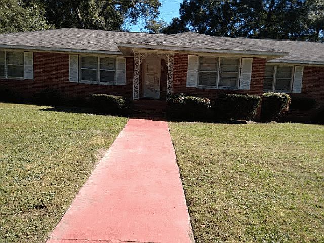 400 College St, Waycross, GA 31501 | Zillow