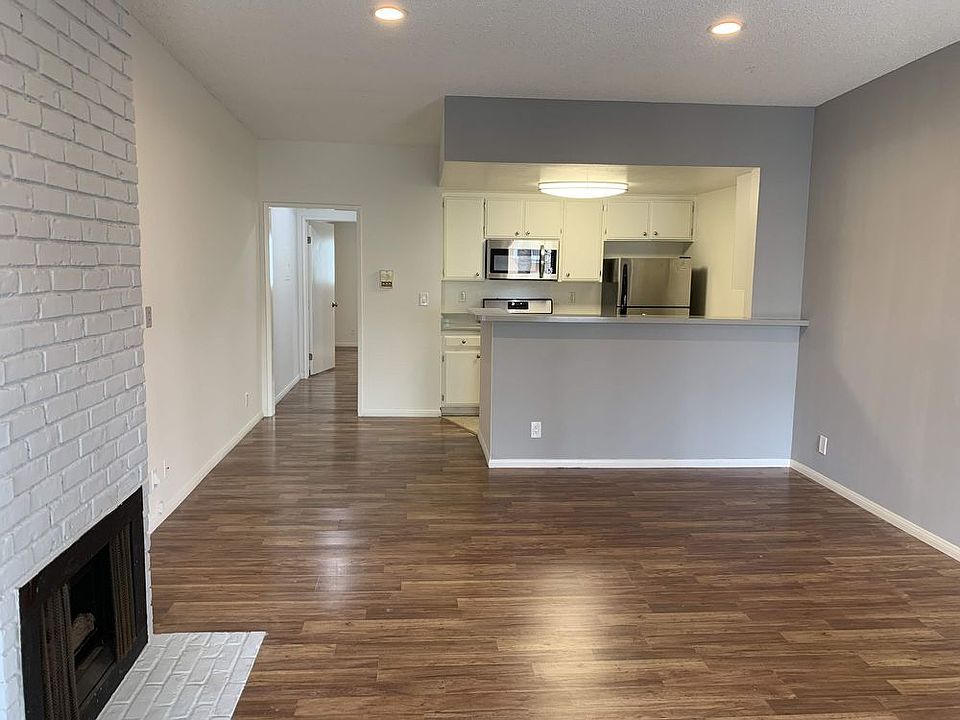 11905 Avon Way, Los Angeles, CA 90066 | Zillow