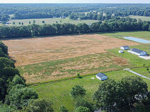 1401 Gum Springs Rd N, Paducah, KY 42001 | Zillow